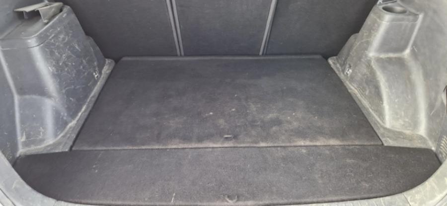 Pelēks Toyota Corolla Verso 2006 Rīga, ar dzinēja tilpumu 2.20 L un nobraukumu 262 tūkst. km par 3299 €, foto 53 vietnē AUTOMOTO.COM.LV