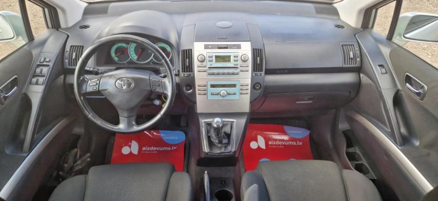 Pelēks Toyota Corolla Verso 2006 Rīga, ar dzinēja tilpumu 2.20 L un nobraukumu 262 tūkst. km par 3299 €, foto 55 vietnē AUTOMOTO.COM.LV