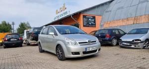 Grey Toyota Corolla Verso 2006 in Valmiera, with an engine capacity of 2.20 L and mileage of 383 thousand km for 2350 €, photo  on AUTOMOTO.COM.LV