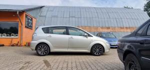 Pelēks Toyota Corolla Verso 2006 Valmiera, ar dzinēja tilpumu 2.20 L un nobraukumu 383 tūkst. km par 2350 €, foto 3 vietnē AUTOMOTO.COM.LV