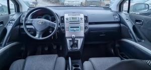 Grey Toyota Corolla Verso 2006 in Valmiera, with an engine capacity of 2.20 L and mileage of 316 thousand km for 2400 €, photo 10 on AUTOMOTO.COM.LV