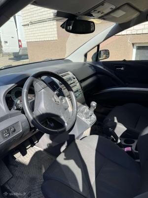 Pelēks Toyota Corolla Verso 2006 Ukmergė, ar dzinēja tilpumu 2.20 L un nobraukumu 353 tūkst. km par 1550 €, foto 13 vietnē AUTOMOTO.COM.LV
