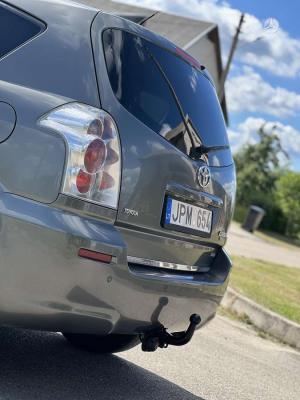 Pelēks Toyota Corolla Verso 2006 Radviliškis, ar dzinēja tilpumu 2.23 L un nobraukumu 376 tūkst. km par 2150 €, foto 13 vietnē AUTOMOTO.COM.LV