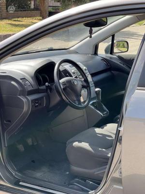 Pelēks Toyota Corolla Verso 2006 Radviliškis, ar dzinēja tilpumu 2.23 L un nobraukumu 376 tūkst. km par 2150 €, foto 15 vietnē AUTOMOTO.COM.LV