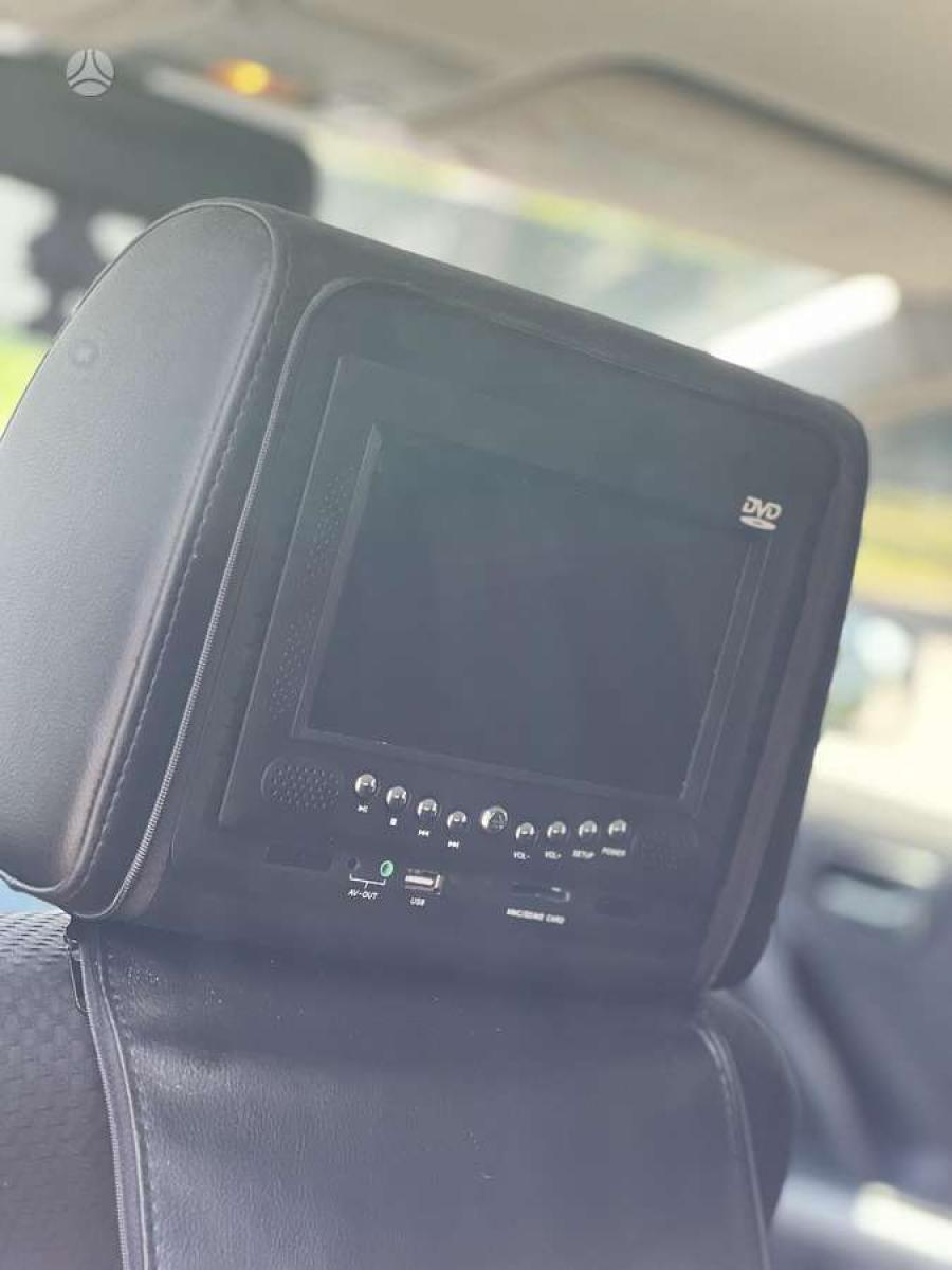 Pelēks Toyota Corolla Verso 2006 Radviliškis, ar dzinēja tilpumu 2.23 L un nobraukumu 376 tūkst. km par 2150 €, foto 20 vietnē AUTOMOTO.COM.LV