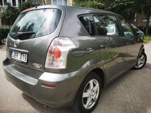 Pelēks Toyota Corolla Verso 2006 Viļņa, ar dzinēja tilpumu 1.80 L un nobraukumu 125 tūkst. km par 3550 €, foto 6 vietnē AUTOMOTO.COM.LV