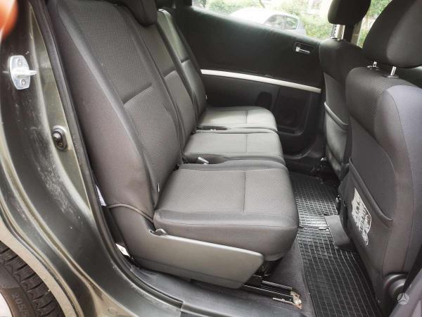 Pelēks Toyota Corolla Verso 2006 Viļņa, ar dzinēja tilpumu 1.80 L un nobraukumu 125 tūkst. km par 3550 €, foto 10 vietnē AUTOMOTO.COM.LV
