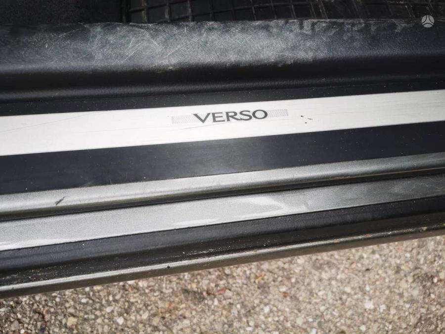 Pelēks Toyota Corolla Verso 2006 Viļņa, ar dzinēja tilpumu 1.80 L un nobraukumu 125 tūkst. km par 3550 €, foto 16 vietnē AUTOMOTO.COM.LV