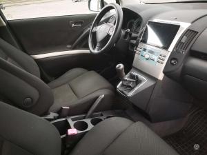 Pelēks Toyota Corolla Verso 2006 Viļņa, ar dzinēja tilpumu 1.80 L un nobraukumu 125 tūkst. km par 3550 €, foto 34 vietnē AUTOMOTO.COM.LV