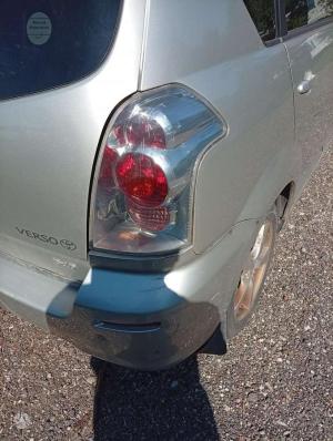 Pelēks Toyota Corolla Verso 2006 Klaipėda, ar dzinēja tilpumu 2.23 L un nobraukumu 318 tūkst. km par 1700 €, foto 3 vietnē AUTOMOTO.COM.LV
