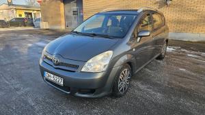 Grey Toyota Corolla Verso 2006 in Riga, with an engine capacity of 2.00 L and mileage of 442 thousand km for 1550 €, photo  on AUTOMOTO.COM.LV