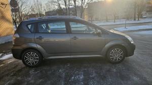 Grey Toyota Corolla Verso 2006 in Riga, with an engine capacity of 2.00 L and mileage of 442 thousand km for 1550 €, photo 5 on AUTOMOTO.COM.LV