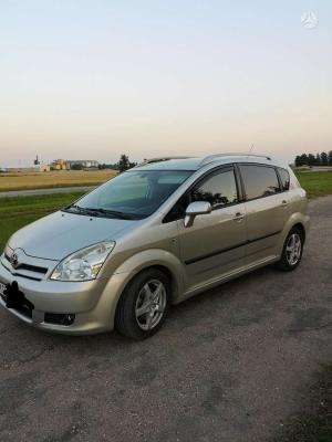 Pelēks Toyota Corolla Verso 2006 Joniškis, ar dzinēja tilpumu 2.23 L un nobraukumu 329 tūkst. km par 900 €, foto 3 vietnē AUTOMOTO.COM.LV
