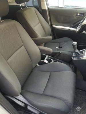 Pelēks Toyota Corolla Verso 2006 Joniškis, ar dzinēja tilpumu 2.23 L un nobraukumu 329 tūkst. km par 900 €, foto 6 vietnē AUTOMOTO.COM.LV
