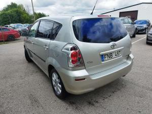 Pelēks Toyota Corolla Verso 2006 Utena, ar dzinēja tilpumu 2.23 L un nobraukumu 253 tūkst. km par 1850 €, foto 5 vietnē AUTOMOTO.COM.LV