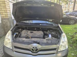 Pelēks Toyota Corolla Verso 2006 Viļņa, ar dzinēja tilpumu 2.23 L un nobraukumu 275 tūkst. km par 800 €, foto 10 vietnē AUTOMOTO.COM.LV