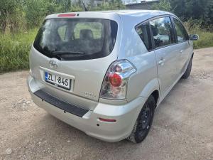 Pelēks Toyota Corolla Verso 2006 Klaipėda, ar dzinēja tilpumu 1.79 L un nobraukumu 295 tūkst. km par 1950 €, foto 8 vietnē AUTOMOTO.COM.LV
