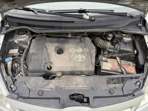 Pelēks Toyota Corolla Verso 2006 Viļņa, ar dzinēja tilpumu 2.23 L un nobraukumu 316 tūkst. km par 1850 €, foto 17 vietnē AUTOMOTO.COM.LV