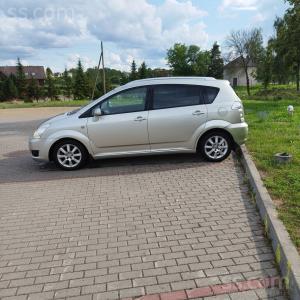 Pelēks Toyota Corolla Verso 2007 Rēzekne, ar dzinēja tilpumu 2.20 L un nobraukumu 249 tūkst. km par 1770 €, foto 4 vietnē AUTOMOTO.COM.LV