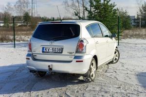 Pelēks Toyota Corolla Verso 2007 Rīga, ar dzinēja tilpumu 2.20 L un nobraukumu 274 tūkst. km par 4590 €, foto 6 vietnē AUTOMOTO.COM.LV