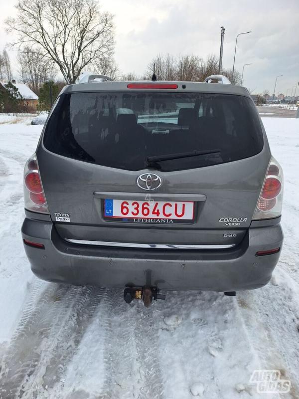 Pelēks Toyota Corolla Verso 2007 Kauņa, ar dzinēja tilpumu 2.20 L un nobraukumu 282 tūkst. km par 2350 €, foto 6 vietnē AUTOMOTO.COM.LV