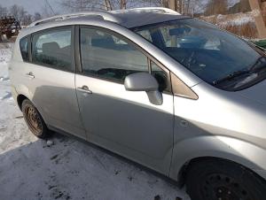 Pelēks Toyota Corolla Verso 2007 Šilutė, ar dzinēja tilpumu 1.60 L un nobraukumu 250 tūkst. km par 1300 €, foto 2 vietnē AUTOMOTO.COM.LV
