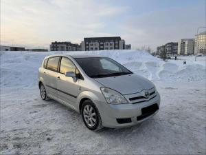 Pelēks Toyota Corolla Verso 2007 Viļņa, ar dzinēja tilpumu 2.00 L un nobraukumu 389 tūkst. km par 1900 €, foto  vietnē AUTOMOTO.COM.LV