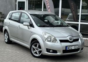 Grey Toyota Corolla Verso 2007 in Radviliskis, with an engine capacity of 2.20 L and mileage of 250 thousand km for 2450 €, photo 3 on AUTOMOTO.COM.LV