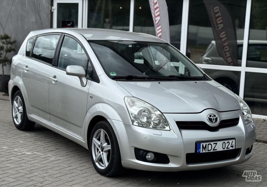Grey Toyota Corolla Verso 2007 in Radviliskis, with an engine capacity of 2.20 L and mileage of 250 thousand km for 2450 €, photo 7 on AUTOMOTO.COM.LV