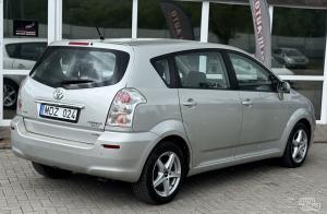 Grey Toyota Corolla Verso 2007 in Radviliskis, with an engine capacity of 2.20 L and mileage of 250 thousand km for 2450 €, photo 8 on AUTOMOTO.COM.LV