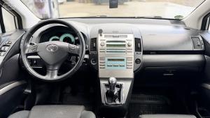 Grey Toyota Corolla Verso 2007 in Radviliskis, with an engine capacity of 2.20 L and mileage of 250 thousand km for 2450 €, photo 16 on AUTOMOTO.COM.LV