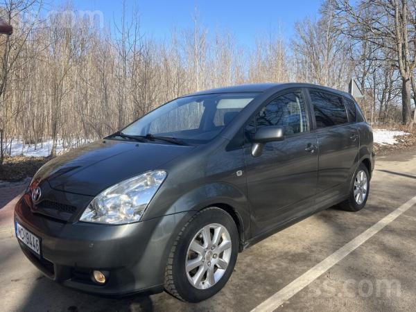 Pelēks Toyota Corolla Verso 2007 Ludza, ar dzinēja tilpumu 2.20 L un nobraukumu 318 tūkst. km par 1690 €, foto 7 vietnē AUTOMOTO.COM.LV