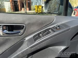 Pelēks Toyota Corolla Verso 2007 Rīga, ar dzinēja tilpumu 2.20 L un nobraukumu 357 tūkst. km par 2200 €, foto 14 vietnē AUTOMOTO.COM.LV