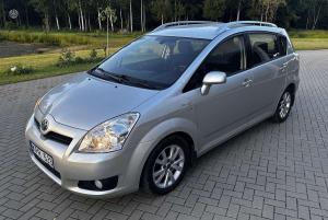 Pelēks Toyota Corolla Verso 2007 Utena, ar dzinēja tilpumu 2.23 L un nobraukumu 152 tūkst. km par 3500 €, foto 4 vietnē AUTOMOTO.COM.LV