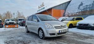 Grey Toyota Corolla Verso 2007 in Valmiera, with an engine capacity of 2.20 L and mileage of 420 thousand km for 1850 €, photo  on AUTOMOTO.COM.LV