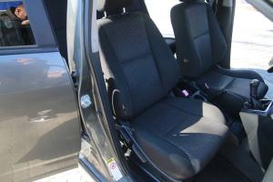 Pelēks Toyota Corolla Verso 2007 Rīga, ar dzinēja tilpumu 2.20 L un nobraukumu 383 tūkst. km par 1690 €, foto 15 vietnē AUTOMOTO.COM.LV