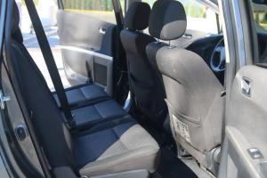 Pelēks Toyota Corolla Verso 2007 Rīga, ar dzinēja tilpumu 2.20 L un nobraukumu 383 tūkst. km par 1690 €, foto 17 vietnē AUTOMOTO.COM.LV