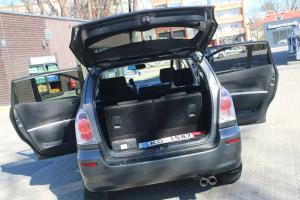 Pelēks Toyota Corolla Verso 2007 Rīga, ar dzinēja tilpumu 2.20 L un nobraukumu 383 tūkst. km par 1690 €, foto 18 vietnē AUTOMOTO.COM.LV