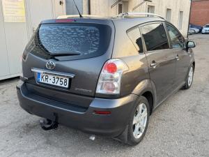Pelēks Toyota Corolla Verso 2007 Rīga, ar dzinēja tilpumu 2.20 L un nobraukumu 361 tūkst. km par 2180 €, foto 7 vietnē AUTOMOTO.COM.LV