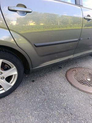 Grey Toyota Corolla Verso 2007 in Panevezys, with an engine capacity of 2.23 L and mileage of 375 thousand km for 2000 €, photo 8 on AUTOMOTO.COM.LV