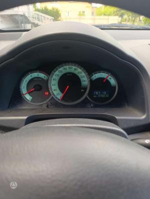 Grey Toyota Corolla Verso 2007 in Panevezys, with an engine capacity of 2.23 L and mileage of 375 thousand km for 2000 €, photo 17 on AUTOMOTO.COM.LV