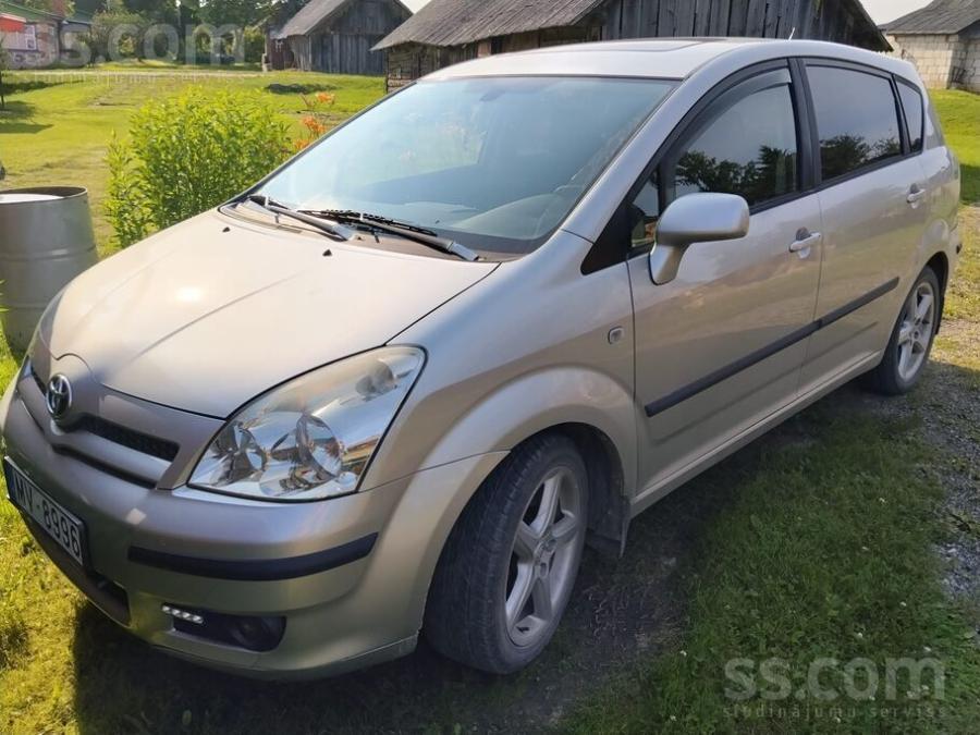 Pelēks Toyota Corolla Verso 2007 Krāslava, ar dzinēja tilpumu 1.80 L un nobraukumu 231 tūkst. km par 2400 €, foto 3 vietnē AUTOMOTO.COM.LV