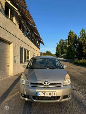 Pelēks Toyota Corolla Verso 2007 Šilutė, ar dzinēja tilpumu 2.20 L un nobraukumu 314 tūkst. km par 2200 €, foto 6 vietnē AUTOMOTO.COM.LV