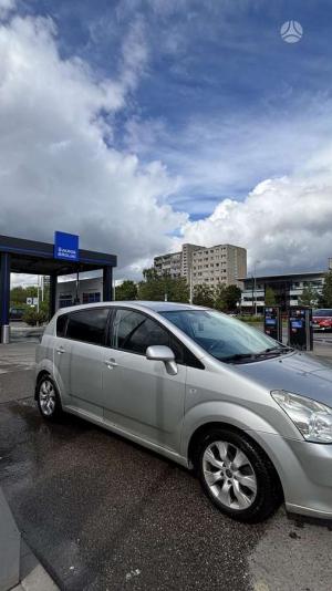 Pelēks Toyota Corolla Verso 2007 Viļņa, ar dzinēja tilpumu 0.00 L un nobraukumu 320 tūkst. km par 2200 €, foto 3 vietnē AUTOMOTO.COM.LV