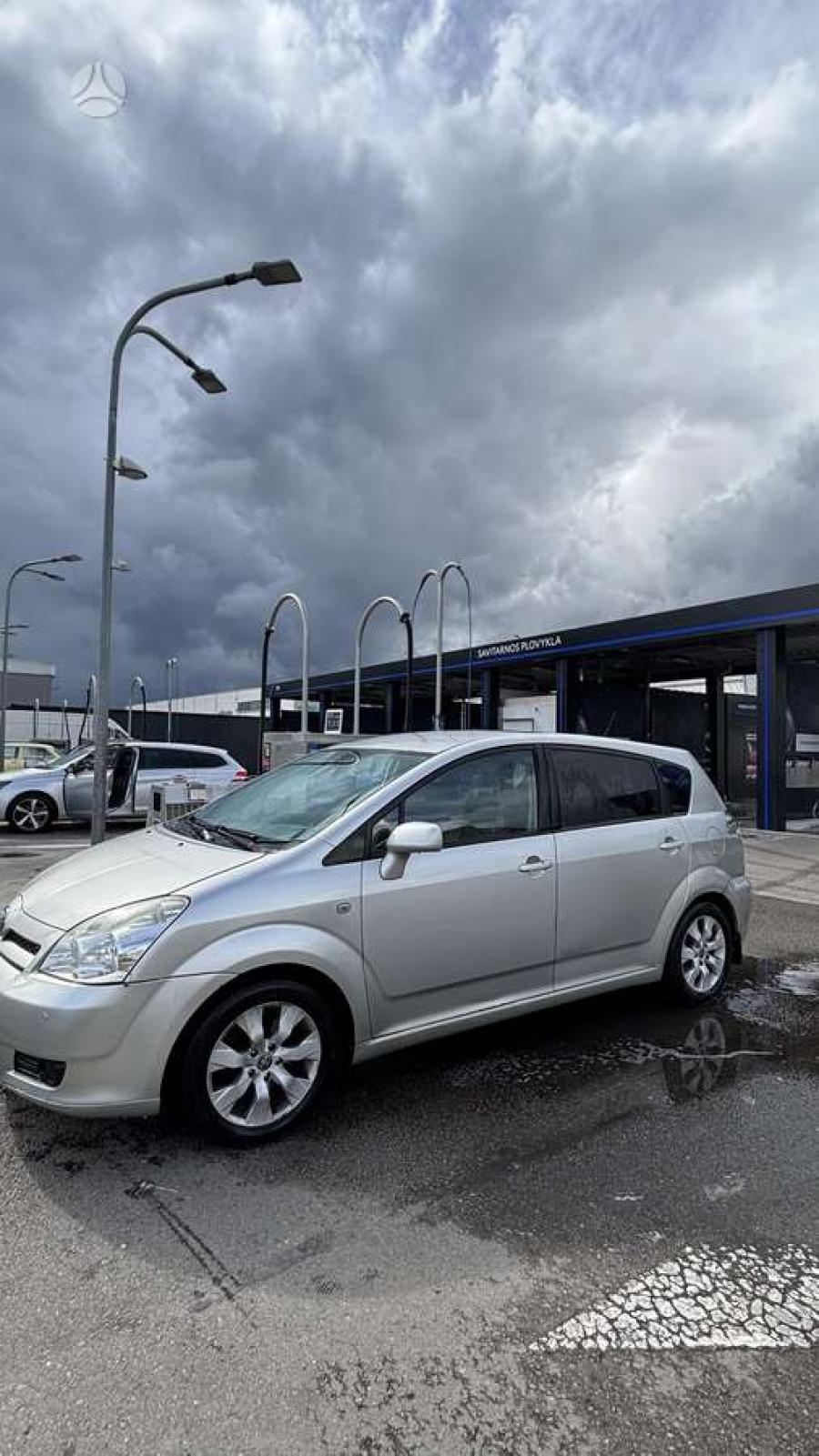 Pelēks Toyota Corolla Verso 2007 Viļņa, ar dzinēja tilpumu 0.00 L un nobraukumu 320 tūkst. km par 2200 €, foto 4 vietnē AUTOMOTO.COM.LV