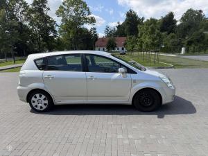 Pelēks Toyota Corolla Verso 2007 Kauņa, ar dzinēja tilpumu 2.00 L un nobraukumu 275 tūkst. km par 1250 €, foto 9 vietnē AUTOMOTO.COM.LV