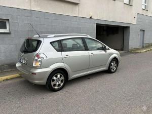 Grey Toyota Corolla Verso 2007 in Vilnius, with an engine capacity of 1.80 L and mileage of 281 thousand km for 2200 €, photo 7 on AUTOMOTO.COM.LV