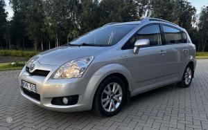Grey Toyota Corolla Verso 2007 in Utena, with an engine capacity of 2.23 L and mileage of 152 thousand km for 3500 €, photo 5 on AUTOMOTO.COM.LV