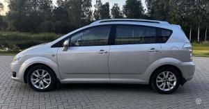 Grey Toyota Corolla Verso 2007 in Utena, with an engine capacity of 2.23 L and mileage of 152 thousand km for 3500 €, photo 9 on AUTOMOTO.COM.LV