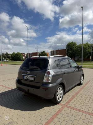 Pelēks Toyota Corolla Verso 2007 Kauņa, ar dzinēja tilpumu 2.23 L un nobraukumu 349 tūkst. km par 2300 €, foto 5 vietnē AUTOMOTO.COM.LV